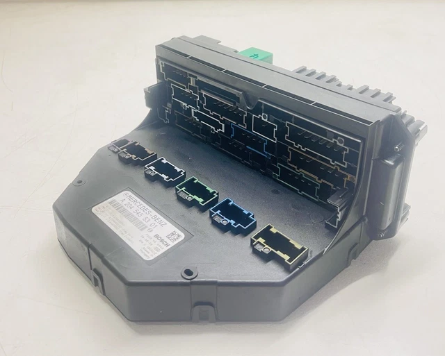 MERCEDES C CLASS W204 FRONT SAM UNIT FUSE BOX A2045455301 £289.99 ...