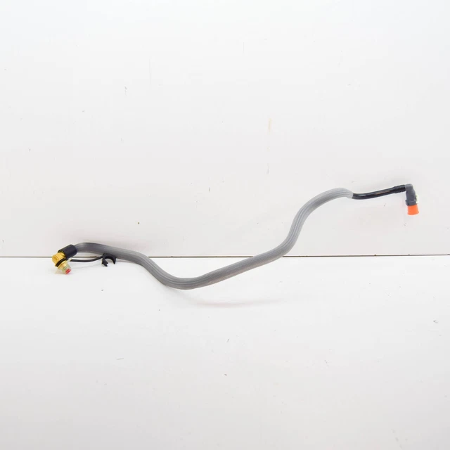 FORD FOCUS MK2 Fuel Filter To Fuel Pump Tube 1383593 4M5Q-9C330-BD NEW ...