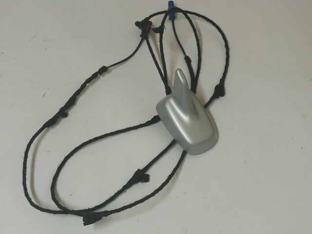 AUDI A4 8K Shark Fin Aerial Exterior Roof Antenna AMP Amplifier Unit ...