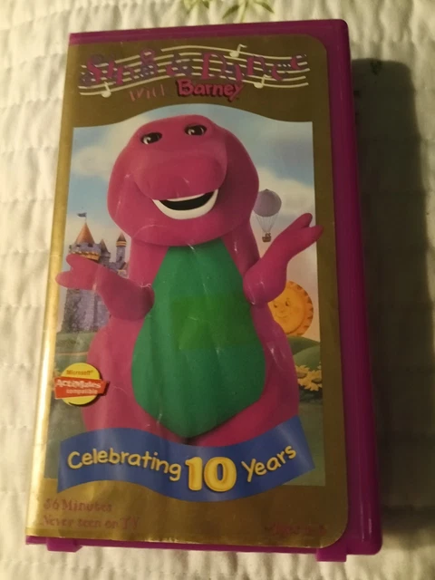 BARNEY - SING and Dance With Barney 2000 VHS Large Purple Clamshell ...