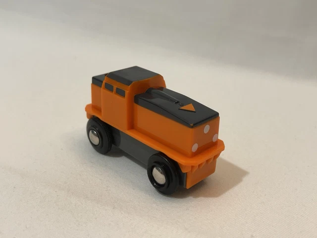 BRIO WORLD CARGO Battery Engine Train 33215 Orange Fully Working £9.99 ...