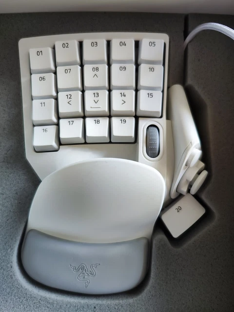 RAZER TARTARUS PRO Gaming Wired Keypad - Mercury **Barely Used** £89.99 ...