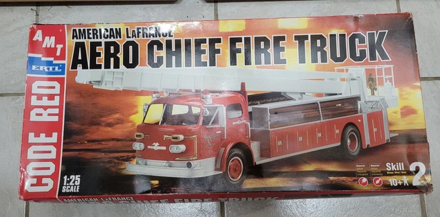 31639 AERO CHIEF Fire Truck von AMT/ERTL 1:25 mit Anleitung und Decals ...