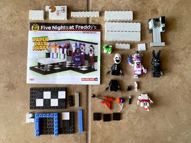 FNAF FIVE NIGHTS At Freddy's McFarlane Paper Pals Set + Figures ...
