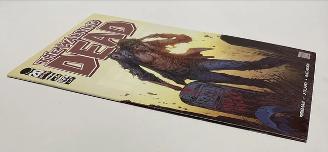 **NUOVO** THE WALKING DEAD 100 (variante TODD McFARLANE) NEGAN ...