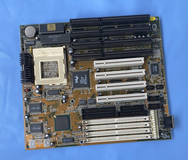TRI GEAR (INTEL SB82371SB) Socket 7 Motherboard with 4 x ISA, 4 x PCI ...