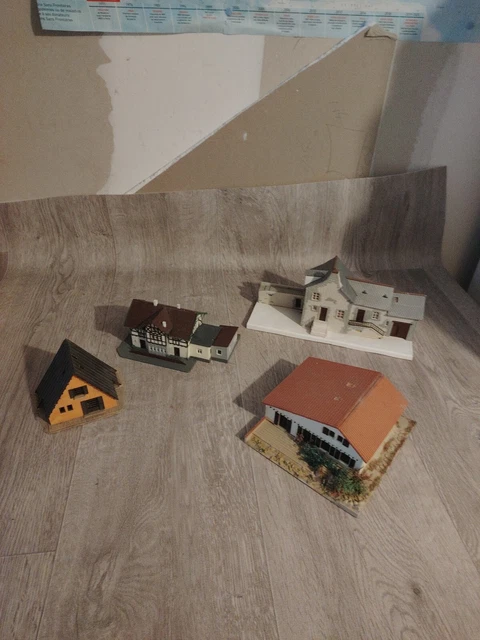 LOT DE 4 Anciennes maquettes HO , maison Pour DÉCOR , Déjà Monté ...
