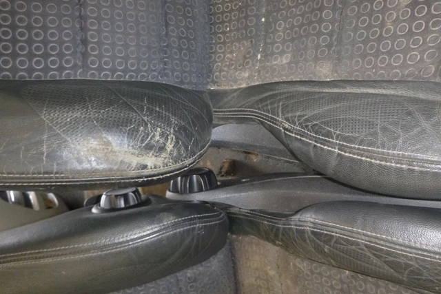 FORD FALCON BA - Bf Mkii Seats Pair Front Xr6 / Xr6T / Xr8 01/2002-12/ ...