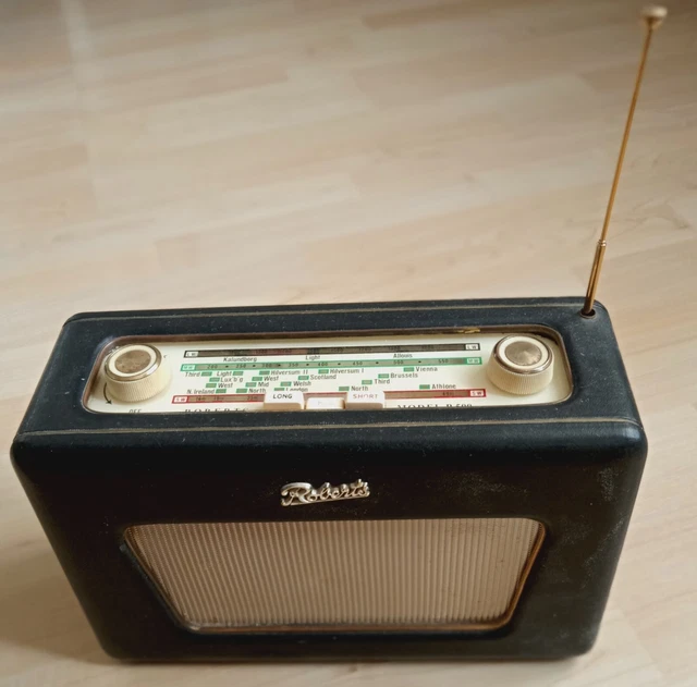 VINTAGE ROBERTS RADIO R500 Transistor Radio - Working Condition £40.00 ...