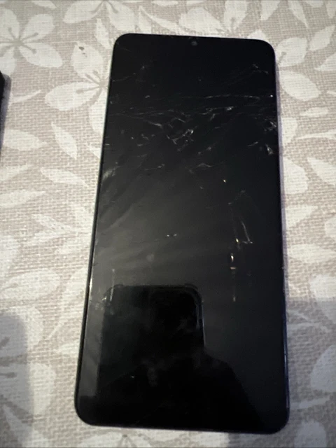 LOTS DE 3 téléphones portables à réparer ou pour pièces EUR 12,00 - PicClick FR