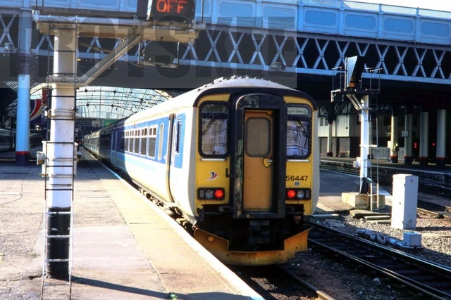 35MM SLIDE BR British Rail DMU 156447 Class 156 1995 Glasgow Original £ ...