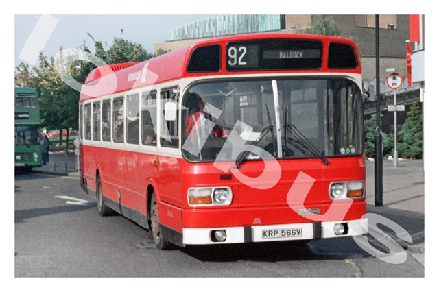 BUS PHOTOGRAPH HITCHIN BUS NBC KRP 566V [566] £1.30 - PicClick UK