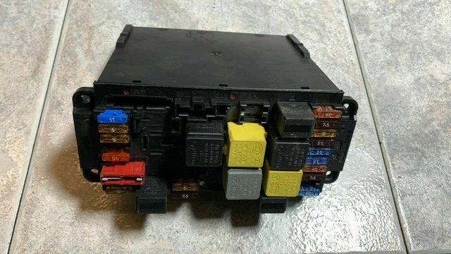 GENUINE MERCEDES BENZ W203 Hella fuse box control A2035454101 £102.56 ...