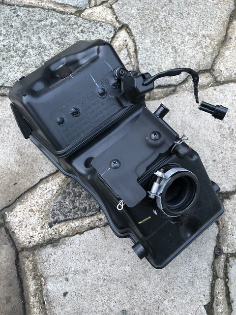 KTM DUKE 125 / 390 Air Box Air Intake (700 Miles) 2017-2021 EUR 21,41 ...