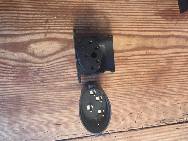 AQUA SIGNAL WATERTIGHT Cable Outlet and Plug Assembly - 80100-7 $60.06 ...