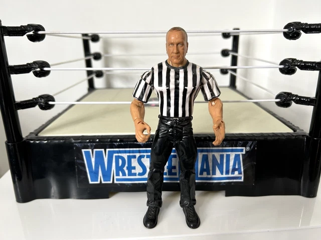 WWE EARL HEBNER Referee Wrestling Figure Jakks Classic Legend WWF ...