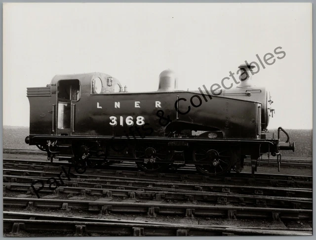 LNER STEAM TRAIN Locomotive No 3168 London North Eastern Railway ...