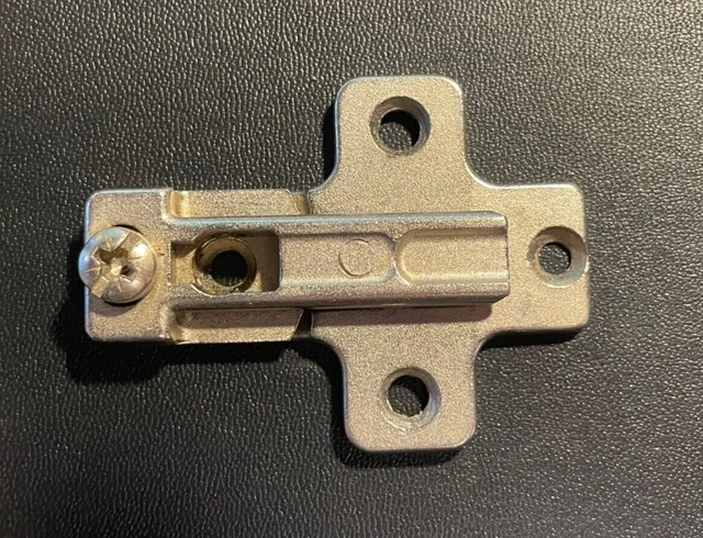 GRASS 131 BASE Plate Slide On 1000 Series hinge - Adjustable / Twist ...