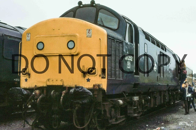 UK DIESEL TRAIN Railway Photograph Of Class 37 Loco 37252. Rm37-874 £1. ...