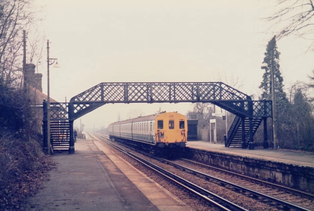 RAILWAY PHOTOGRAPH EMU 5180 at Halling with 15:21 Strood - Paddock Wood ...