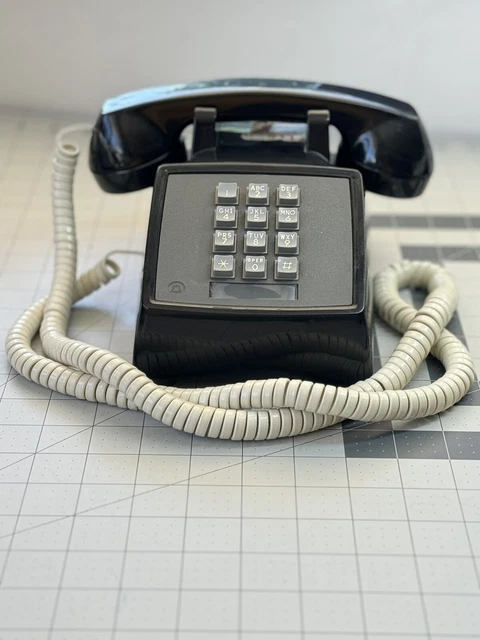 VINTAGE BELL SYSTEM Western Electric Push Button Dial Touch Tone Phone ...