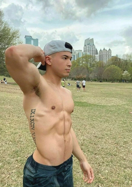 SHIRTLESS MALE MUSCULAR Physique Body Backwards Cap Park Beefcake PHOTO ...
