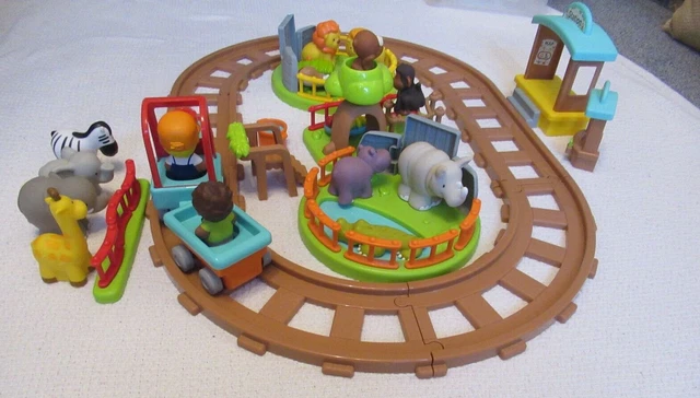 COMPLETE TOY, SAFARI Train Zoo Tots Town, Chad Valley Figures Sounds £ ...