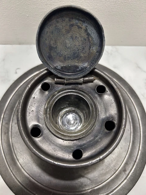 VINTAGE ANTIQUE PEWTER capstan inkwell, Glass Pot And Accommodation Nib ...