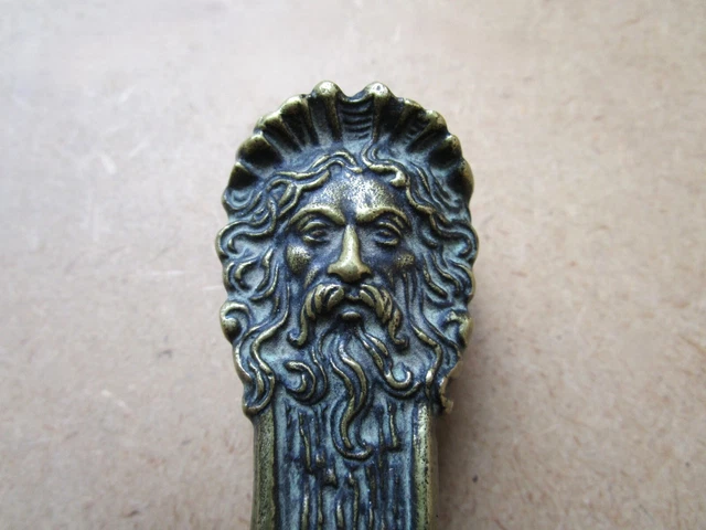 RARE PINCE À courrier en bronze signé Max Le verrier Tête de Dieu grec ...