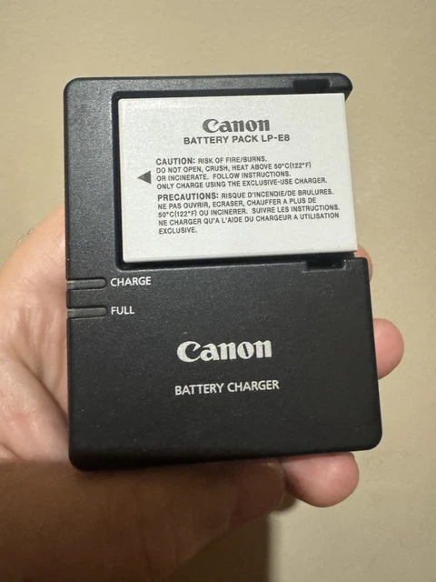 GENUINE CANON LC-E8E Battery Charger & LP-E8 Battery - Very Good ...