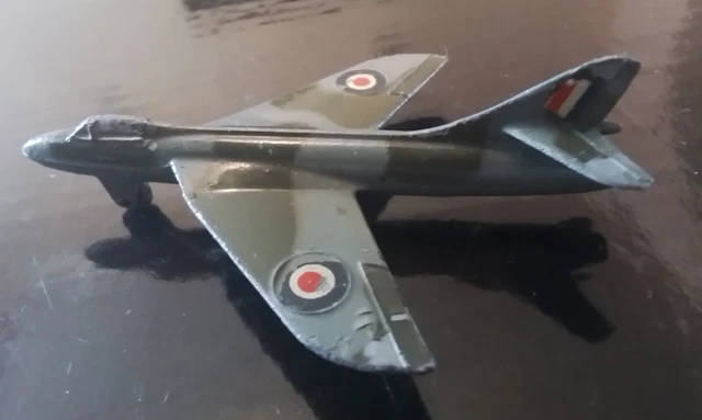 DINKY MECCANO HAWKER Hunter Fighter Aircraft #736 Excellent Condition £ ...