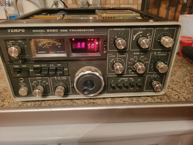 VINTAGE UNIDEN TEMPO 2020 Tube Hybrid SSB Ham Radio Transceiver Japan ...