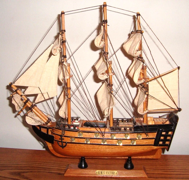 VINTAGE HMS VICTORY Replica Wooden Model Ship Boat Nautical Decor 13" x ...