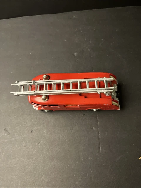 FIRE ENGINE WITH Extending Ladder Model No. 955 Dinky Toys (Meccano Ltd ...