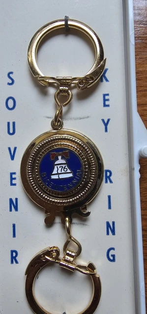 VINTAGE USA BICENTENNIAL 1776- 1976 Double Keychain (New in original ...