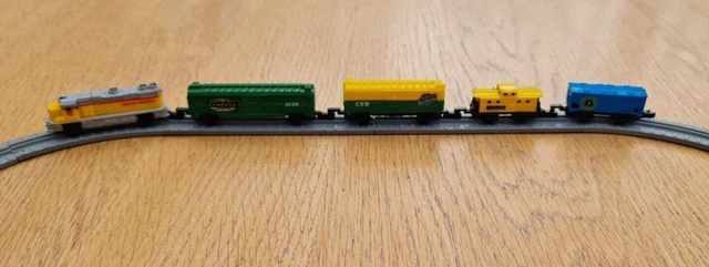 VINTAGE GALOOB 1989 Micro Machines Train Western Freight & Track 12 ...