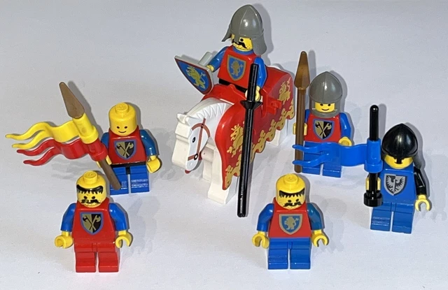 LEGO VINTAGE CASTLE Minifigures Knights X6 Horse Armour Lance Flag ...