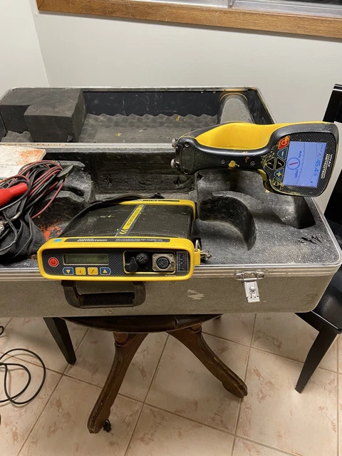 METROTECH LOCATOR VIVAX Vlocpro2 Vx204-1 With Reciever Vx205-2 Case And ...