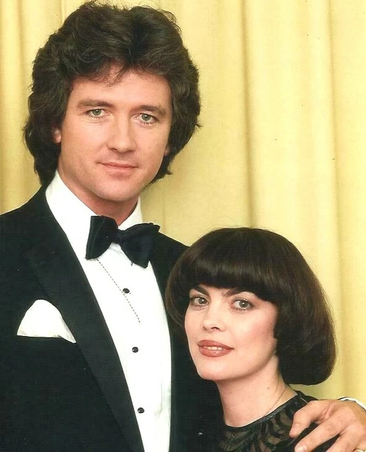 MIREILLE MATHIEU PATRICK duffy (Bobby Ewing, DALLAS) photo 18x24 cm EUR ...