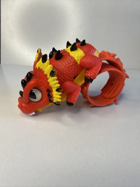 LITTLE LIVE PETS Wraptiles Lizzagon Talking Dragon Lizard Slap Bracelet ...