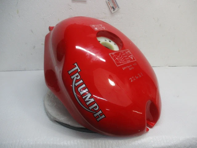 TRIUMPH DAYTONA 955I 2004 2400595 RED FUEL TANK (22631) £100.00 ...