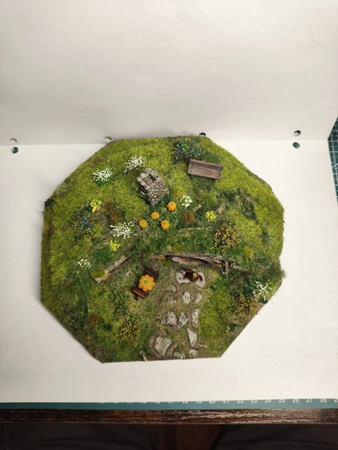 WARHAMMER LOTR LORD of the Rings Bilbo baggins hobbit hole diorama £52. ...