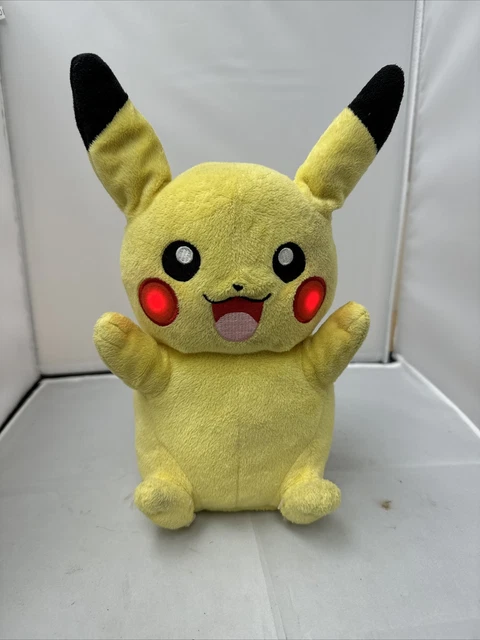 TOMY POKÉMON PIKACHU Light Up Cheeks Press Button Speaking Plush Teddy ...