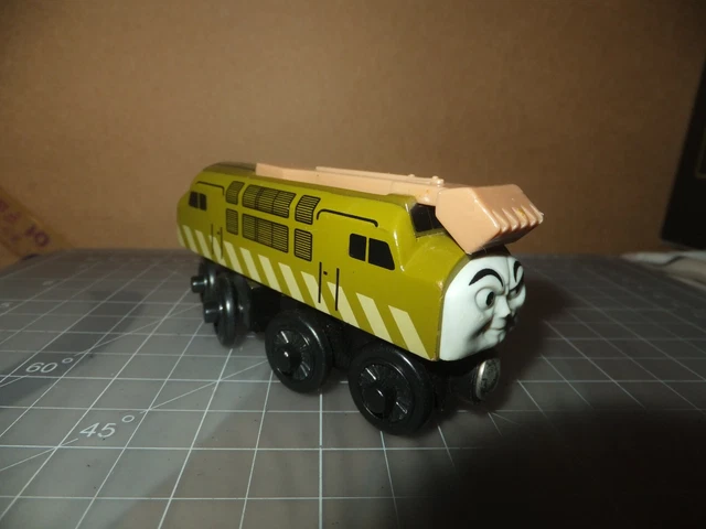 THOMAS THE TRAIN Diesel 10 Tank Engine Friends Wooden Railway Sliding ...