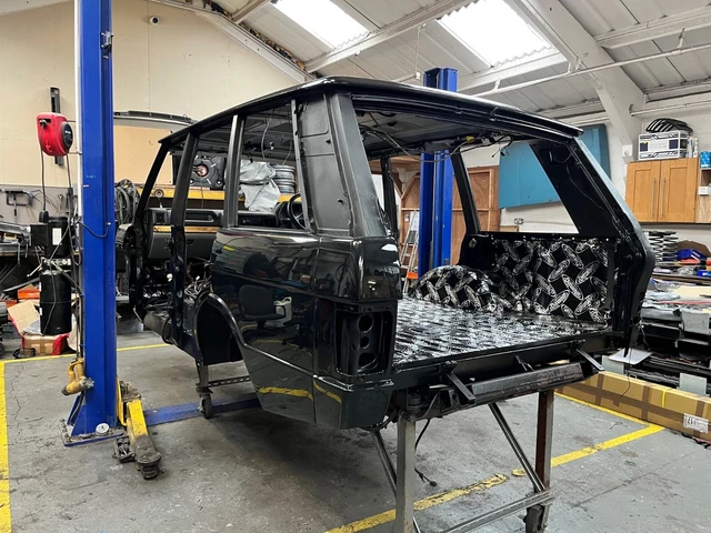 RANGE ROVER CLASSIC Body Shell - Fully Restored Inc. Sealer, Primer ...