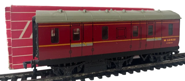 HORNBY DUBLO 4076 Br Maroon 6 Wheel Passenger Stove R Brake Van Coach ...