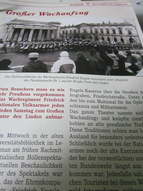DAS WAR DIE DDR N Politik Bewaffnete Organe Großer Wachaufzug EUR 3,99 ... DAS WAR DIE DDR N Politik Bewaffnete Organe Großer Wachaufzug EUR 3,99 ...
