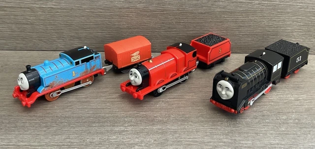 THOMAS TANK ENGINE Trackmaster Three Trains & Tenders Hiro 51 James 5 £ ...