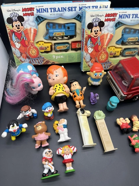 VINTAGE MIXED LOT Toys 70s 80s Superman Mickey Mouse Soma Keyper ...