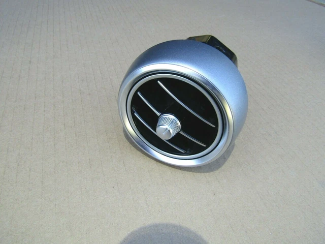 MERCEDES BENZ C63S AMG W205 2017 Centre Dash Air Conditioning Vent ...